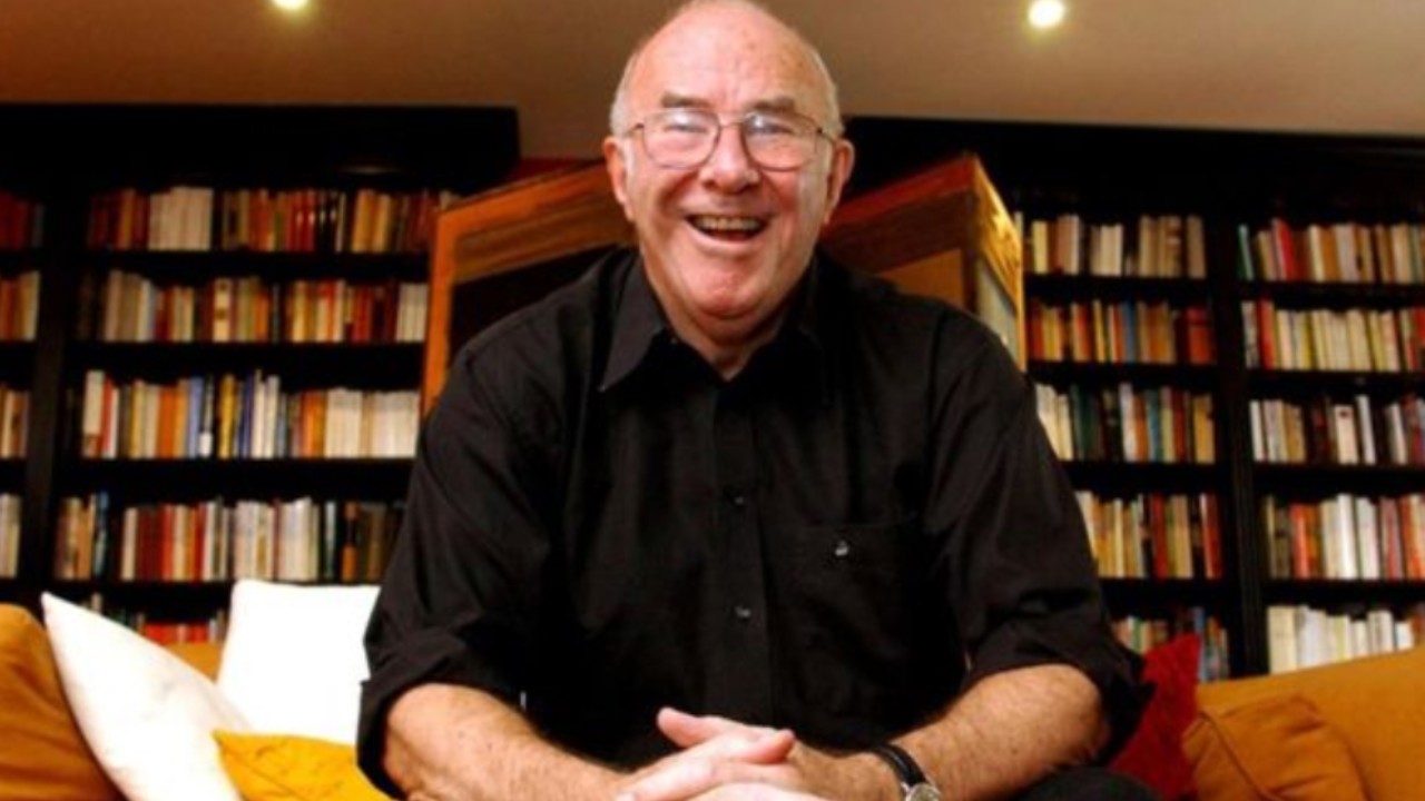 Clive James: Postcard from Los Angeles - Airs 10:35 PM 25 Jan 2020 on ...