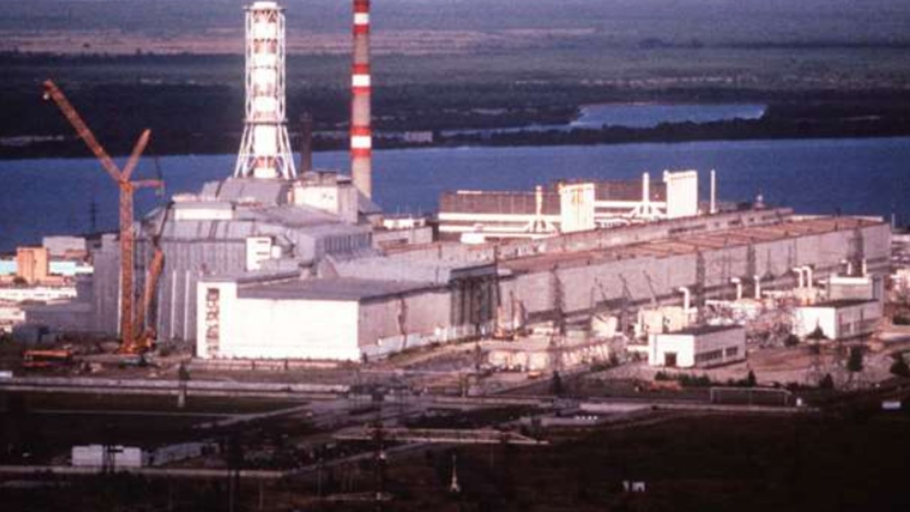 Inside Chernobyl's Mega Tomb - Airs 9:00 PM 20 Feb 2020 on BBC FOUR ...